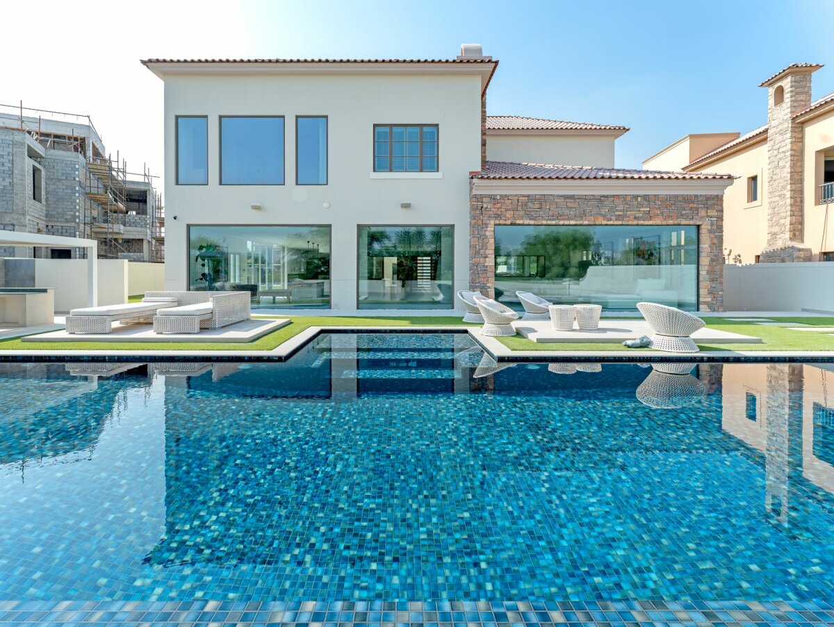 Open House: A sprawling villa in Jumeirah Golf Estates | Luxhabitat
