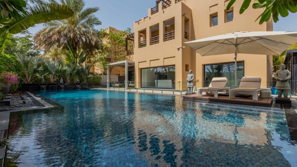 Hattan, The Lakes | LUXHABITAT