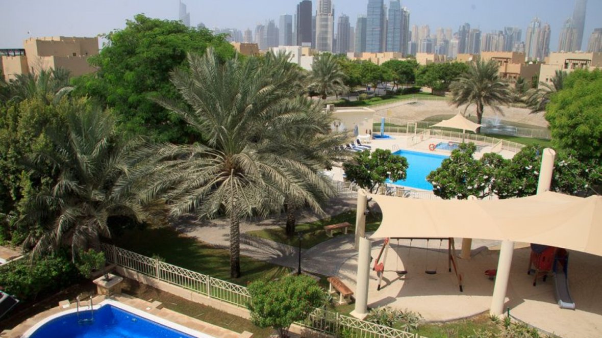 Hattan, The Lakes | LUXHABITAT