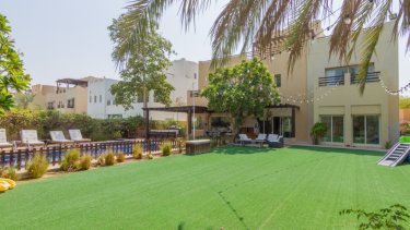 Hattan, The Lakes | LUXHABITAT